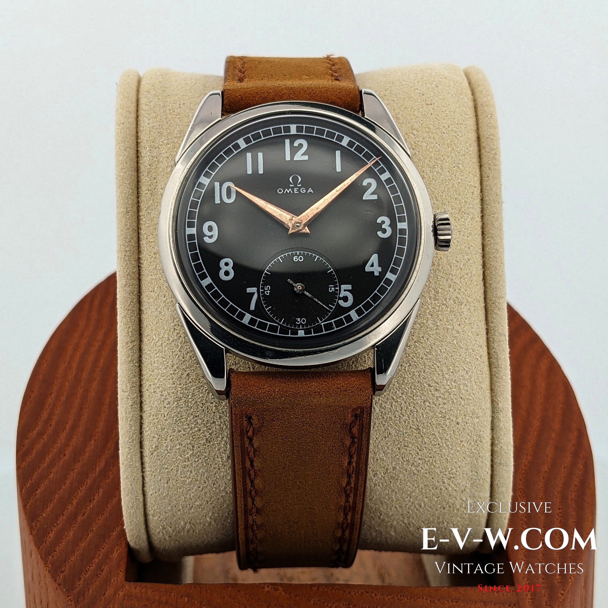 70 Years old Omega Vintage Black Dial | Ref. 2900-1 | Cal 267 (30T2 ...